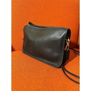 Coach | Bags | Vintage Coach Womens Basic Bag Black Leather Purse ...
